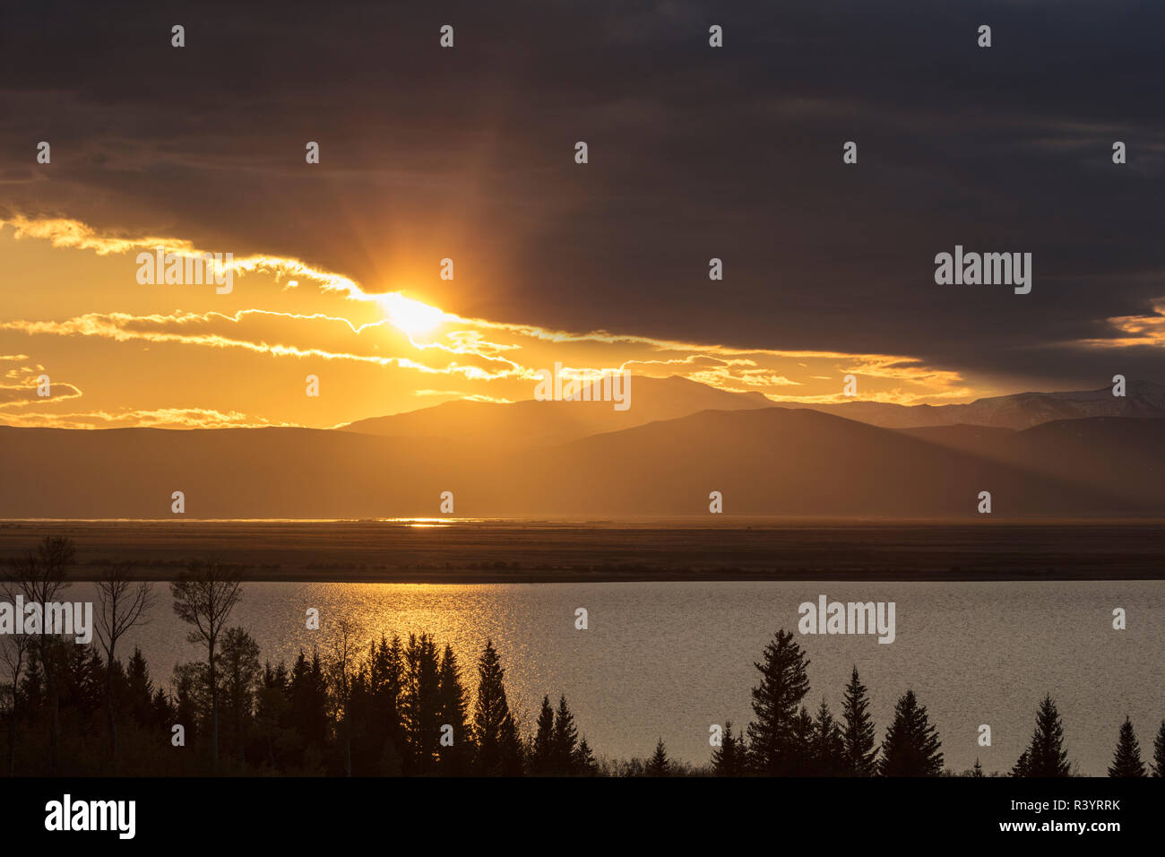 Sunset clouds over Upper Red Rocks Lake in the Red Rocks National ...