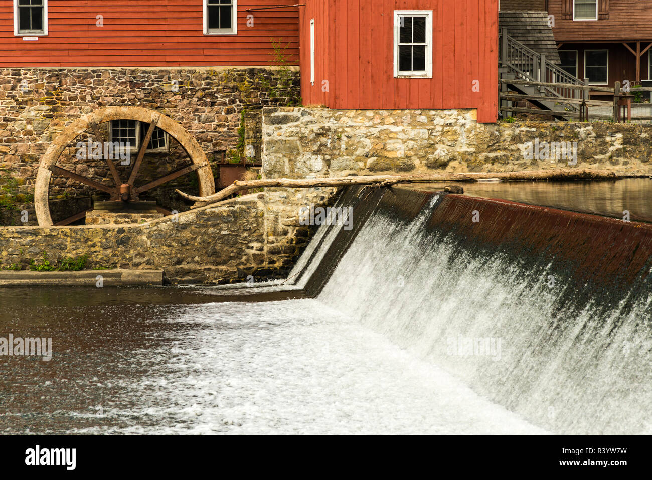 USA, New Jersey. Raritan River Basin, Clinton, South Fork of Raritan ...