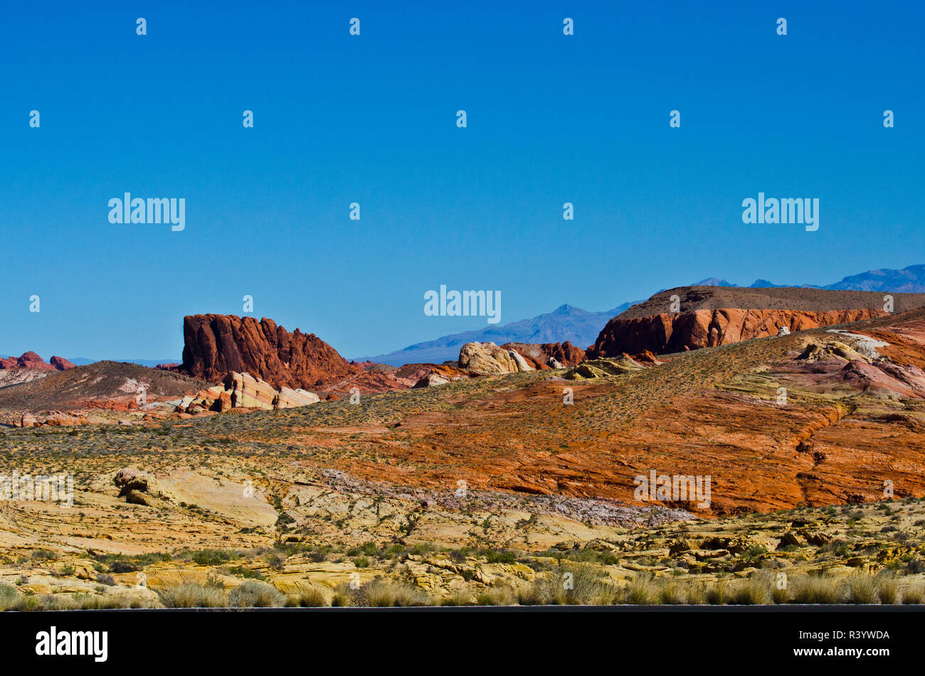USA, Nevada, Valley of Fire State Park. Mouse Tank Road looking north ...