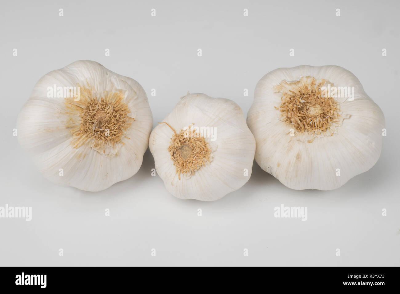 Garlic toes hi-res stock photography and images - Alamy