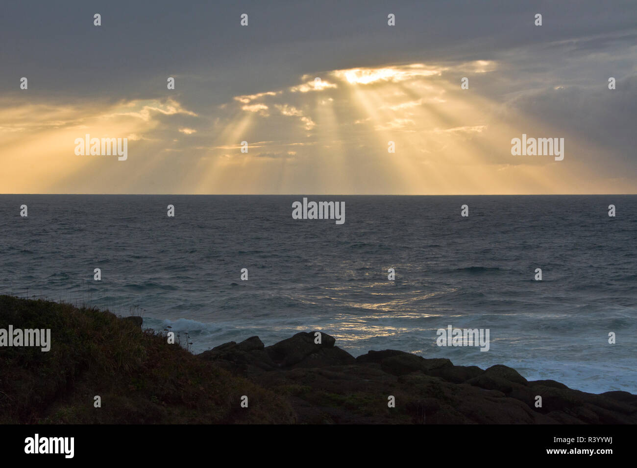 Crepuscular Rays Ocean High Resolution Stock Photography and Images - Alamy