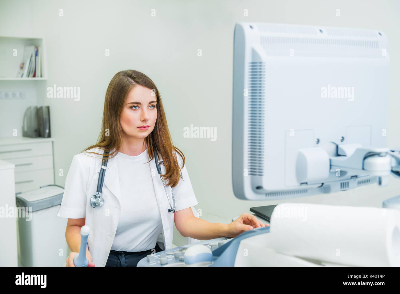 Doppler ultrasound machine hi-res stock photography and images - Alamy