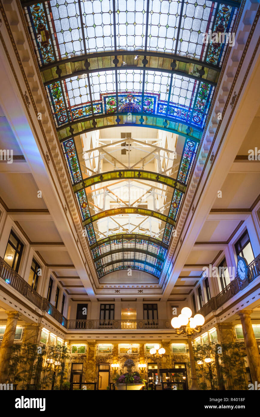 USA, Pennsylvania, Scranton, former Scranton Railroad Station, lobby ...