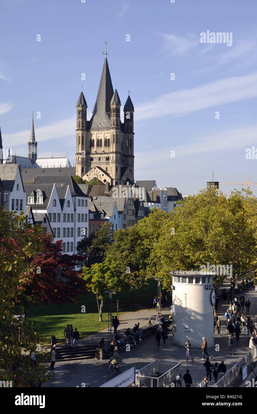 old town of cologne Stock Photo - Alamy