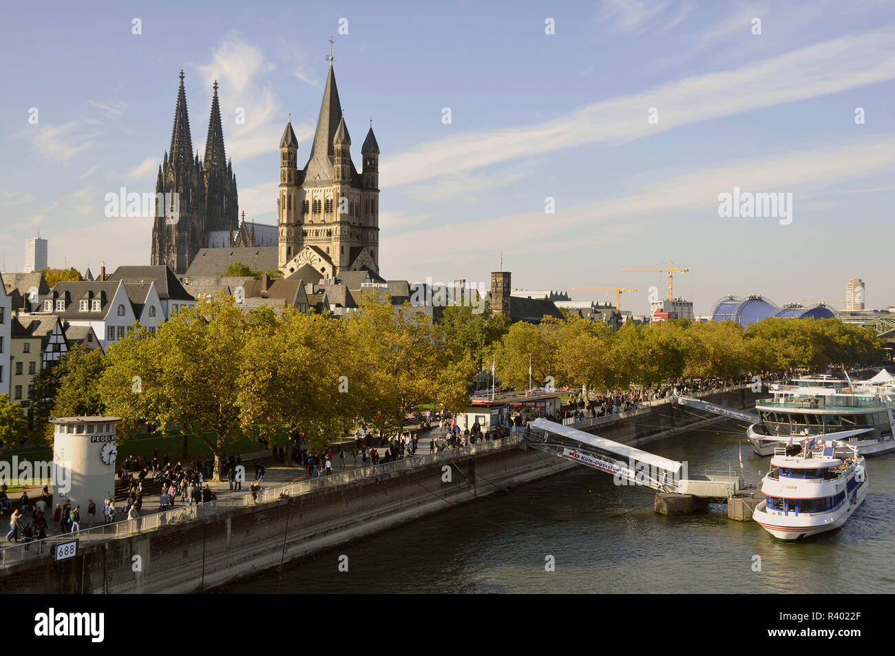 old town of cologne Stock Photo - Alamy