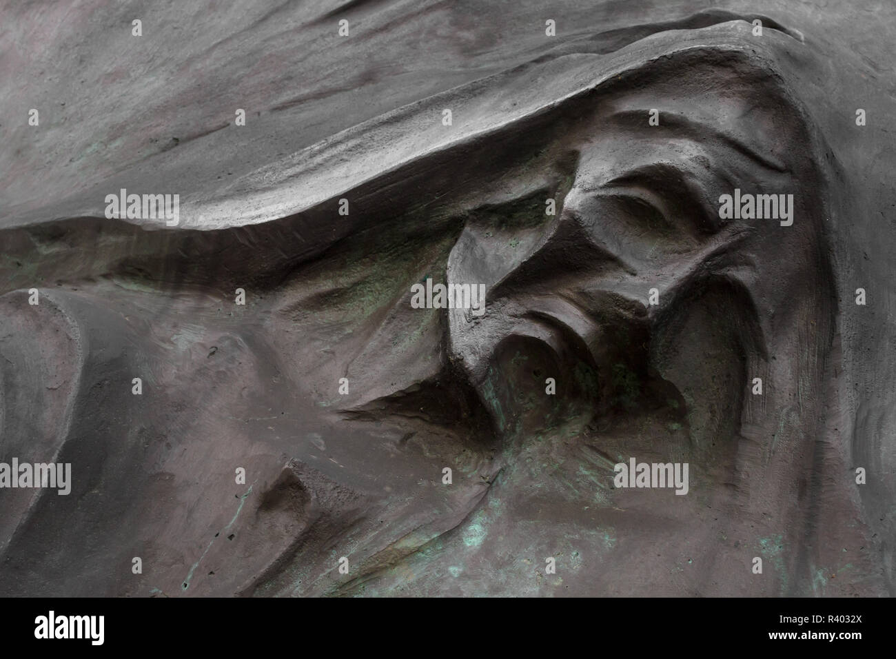 Bony face hi-res stock photography and images - Alamy