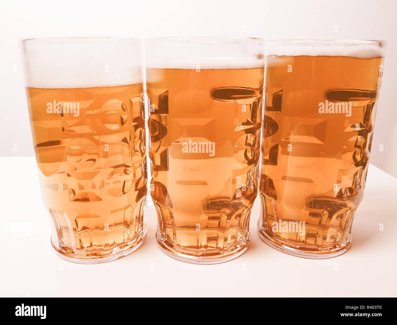 Cerveza retro hi-res stock photography and images - Alamy