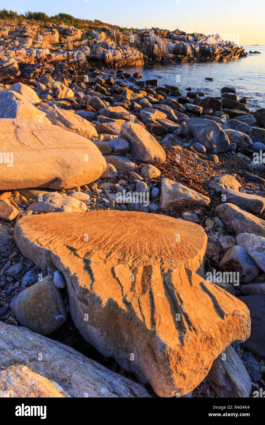 Rocks and shoals in maine hi-res stock photography and images - Alamy