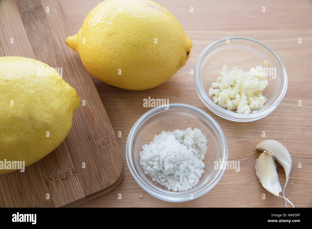 Cooking with lemon and garlic, flat lay with copy space Stock Photo - Alamy