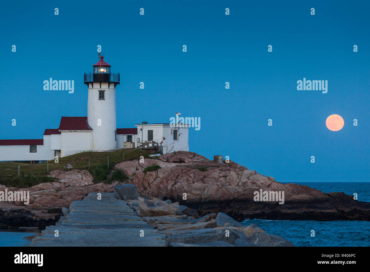 USA, Massachusetts, Cape Ann, Gloucester, Eastern Point Lighthouse with ...