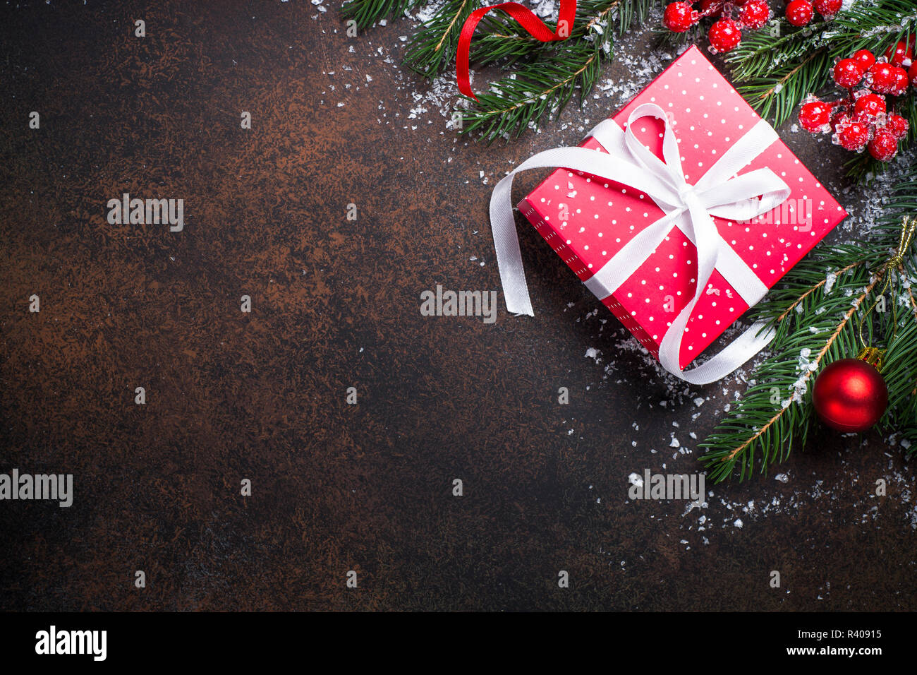 Red present box hi-res stock photography and images - Alamy