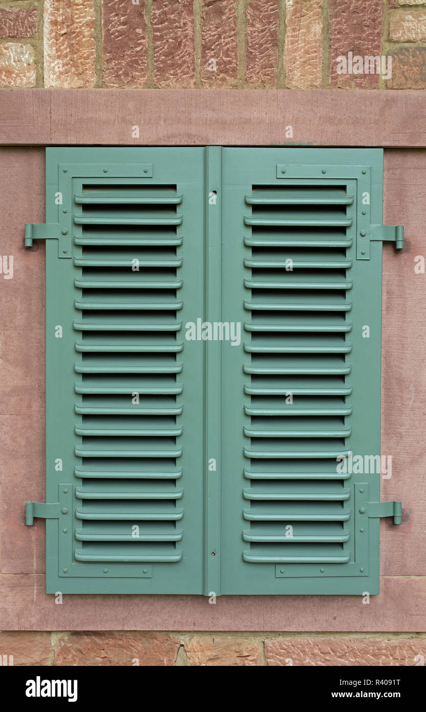 Flap shutters hi-res stock photography and images - Alamy