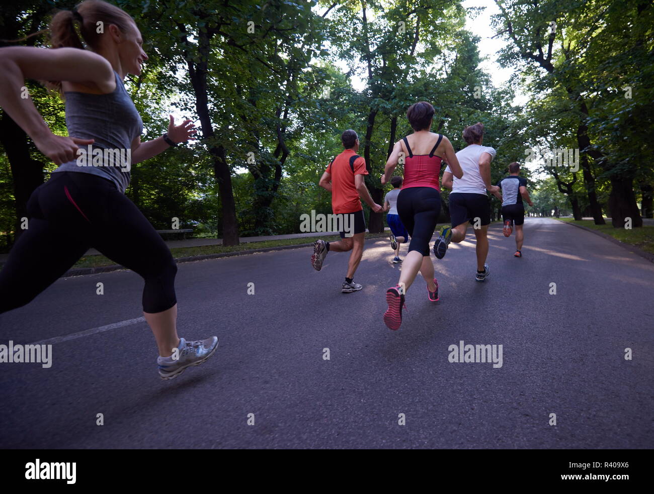 people group jogging Stock Photo - Alamy