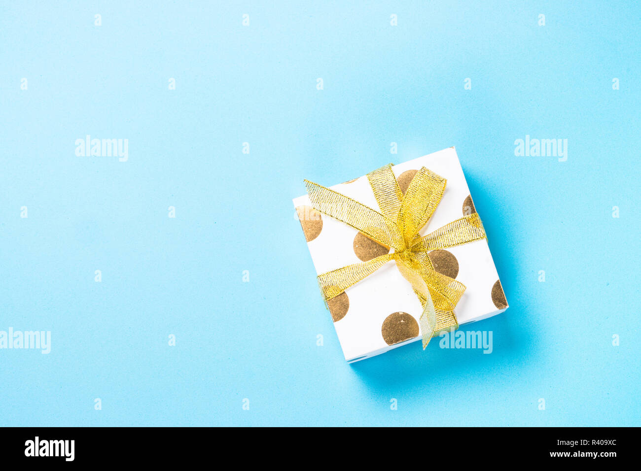 Blue top view hi-res stock photography and images - Alamy