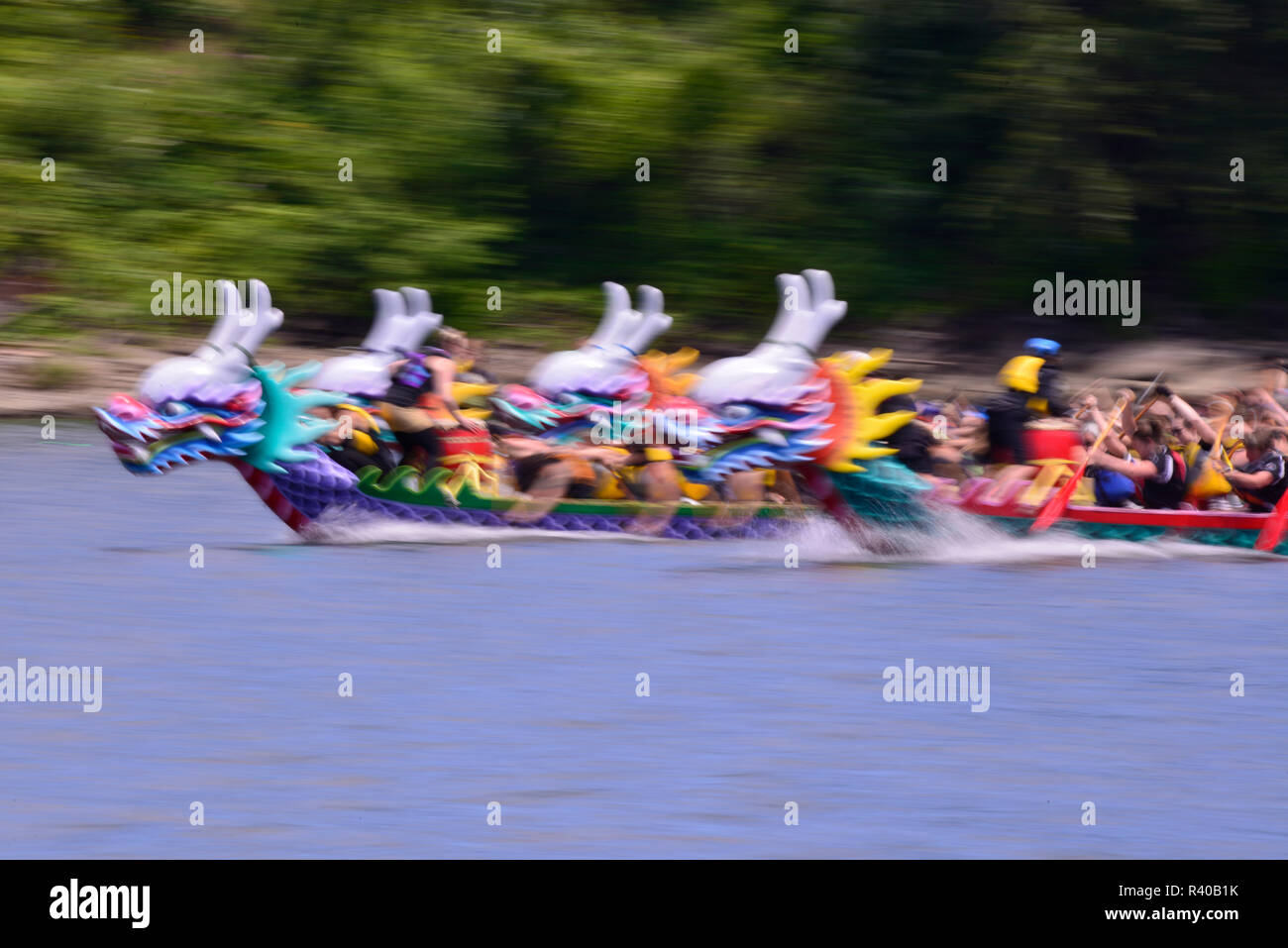 Usa oregon portland dragon boat hi-res stock photography and images - Alamy