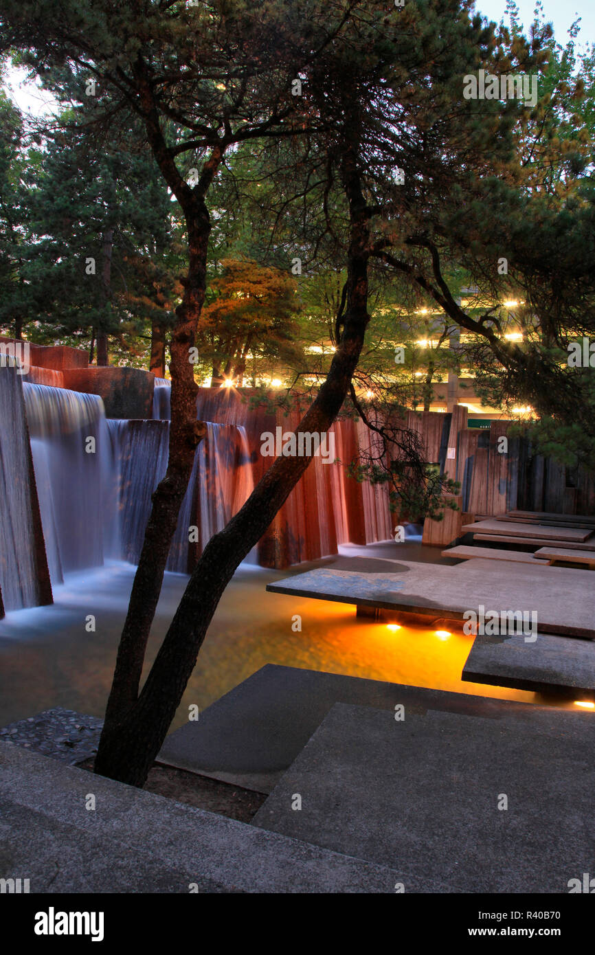 Ira keller fountain hi-res stock photography and images - Alamy