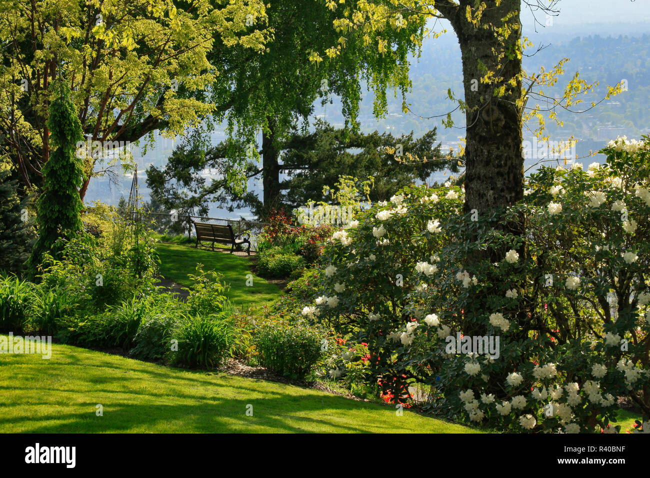 USA, Oregon, Portland. Scenic of Pittock Mansion grounds. Credit as ...