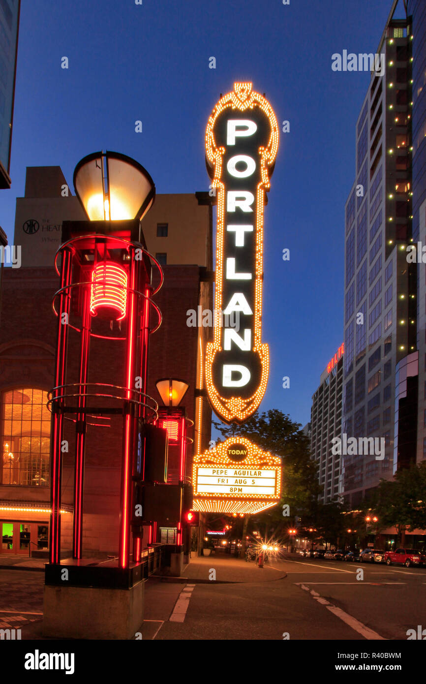 Portland sign hi-res stock photography and images - Alamy