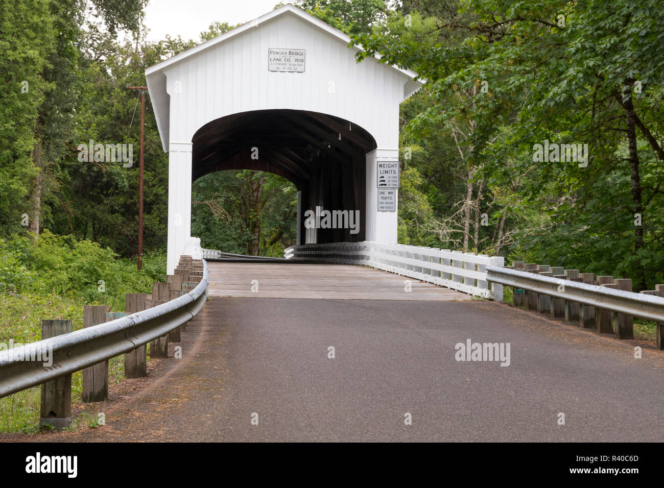 Howe truss hi-res stock photography and images - Alamy