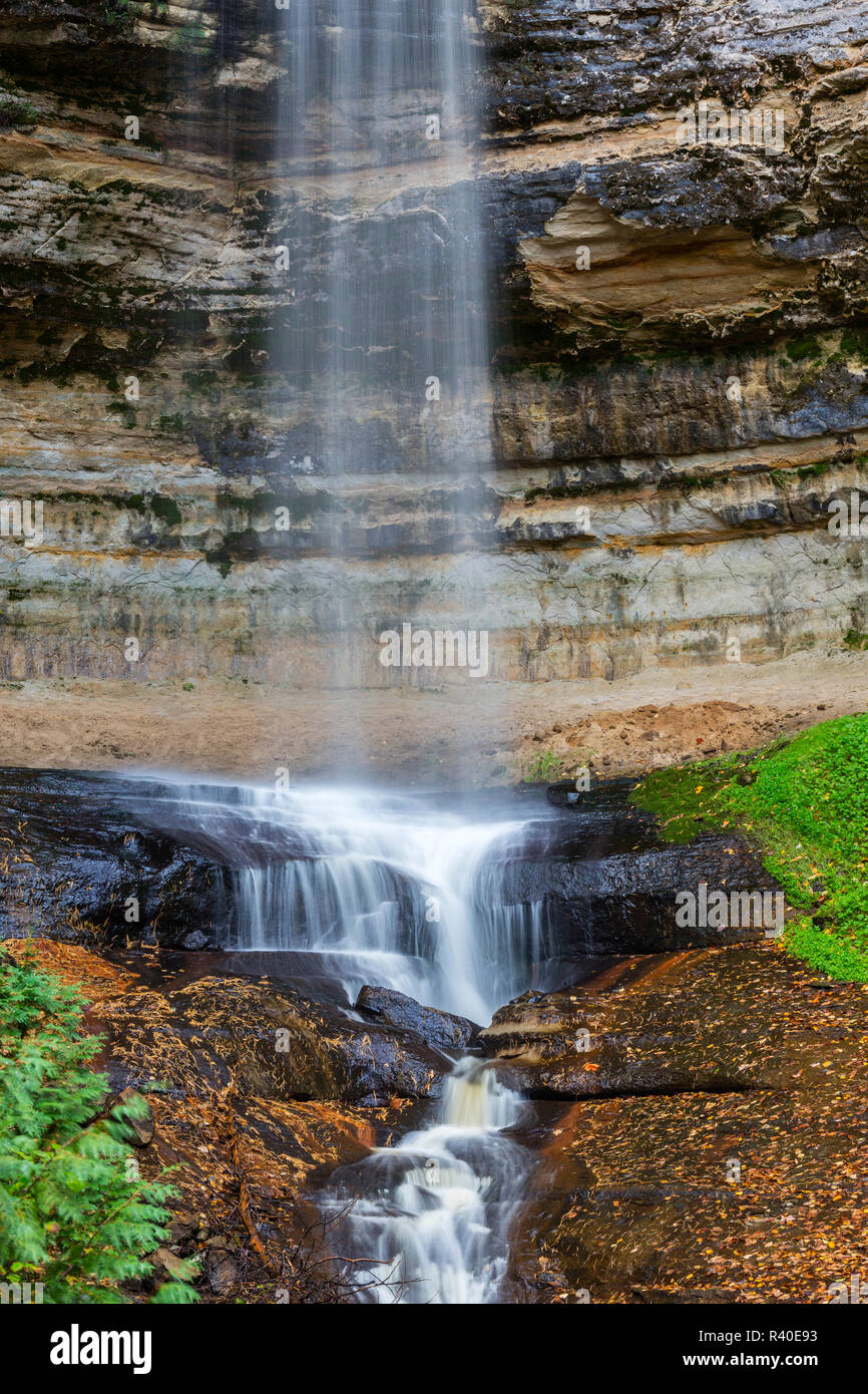 Munising pictured rocks national lakeshore hi-res stock photography and ...
