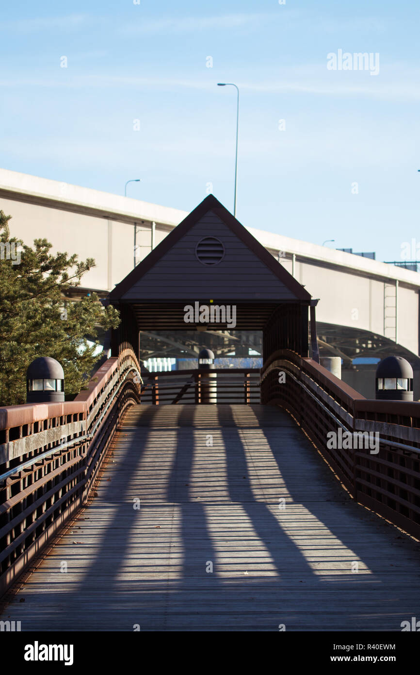 Steel vertical lift truss bridge hi-res stock photography and images ...