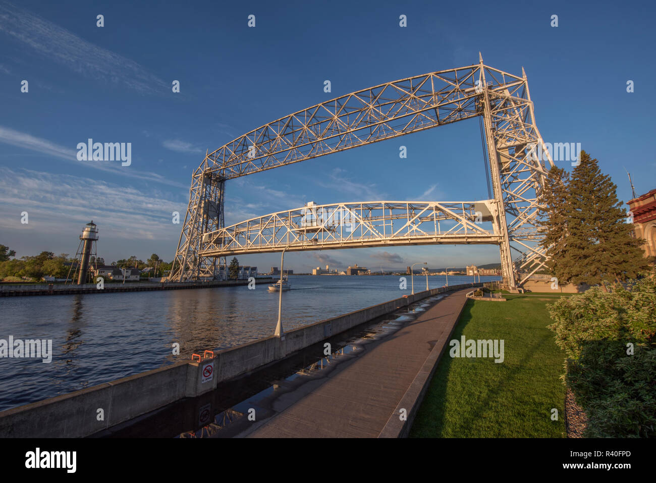 USA, Minnesota, Duluth, Lakewalk, Lift bridge Stock Photo - Alamy