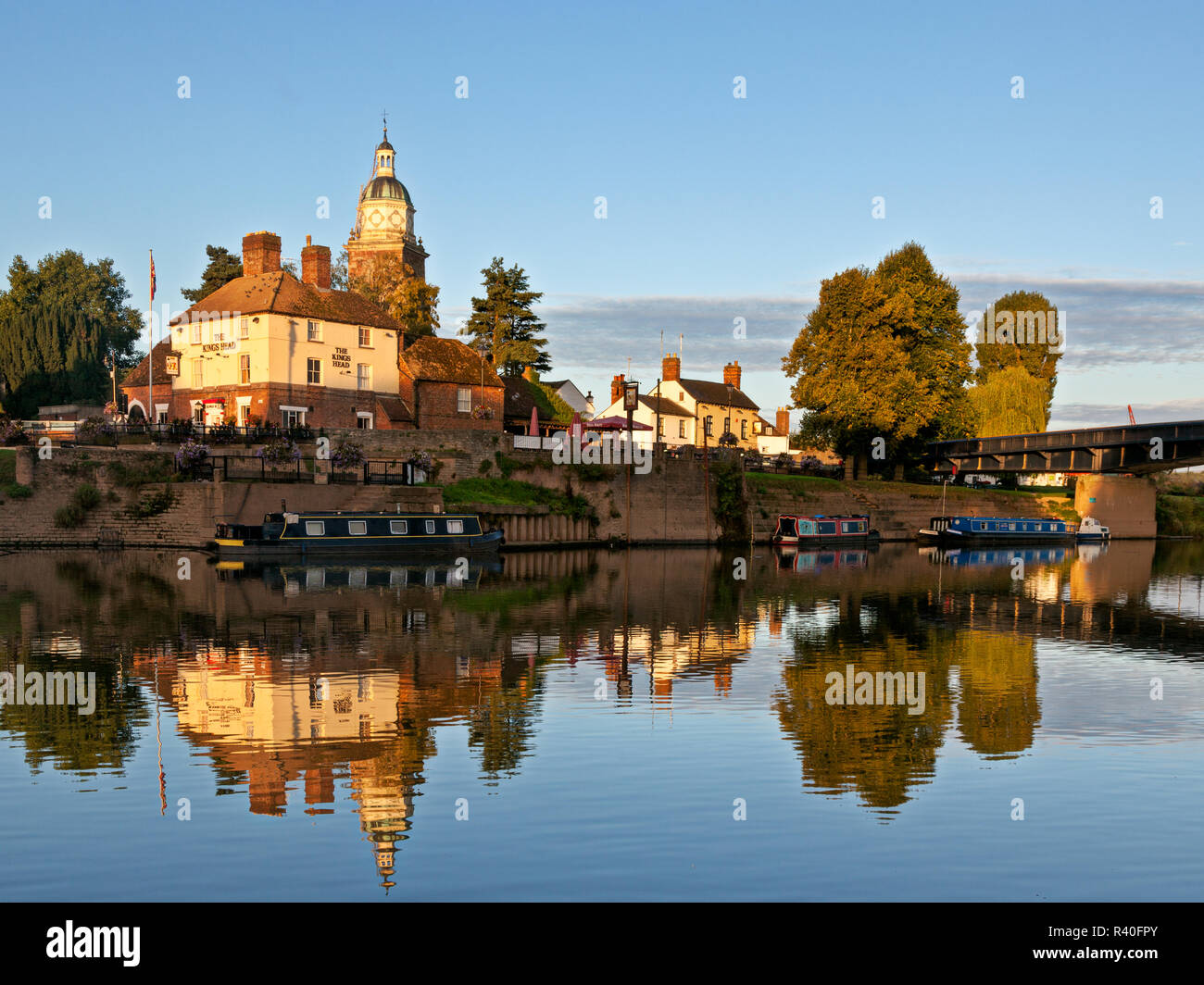 The riverside at Upton upon Severn, Worcestershire Stock Photo - Alamy