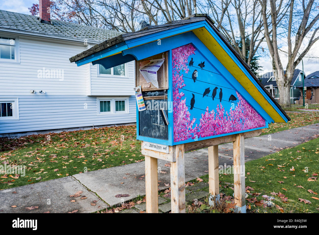 Little free library hi-res stock photography and images - Alamy