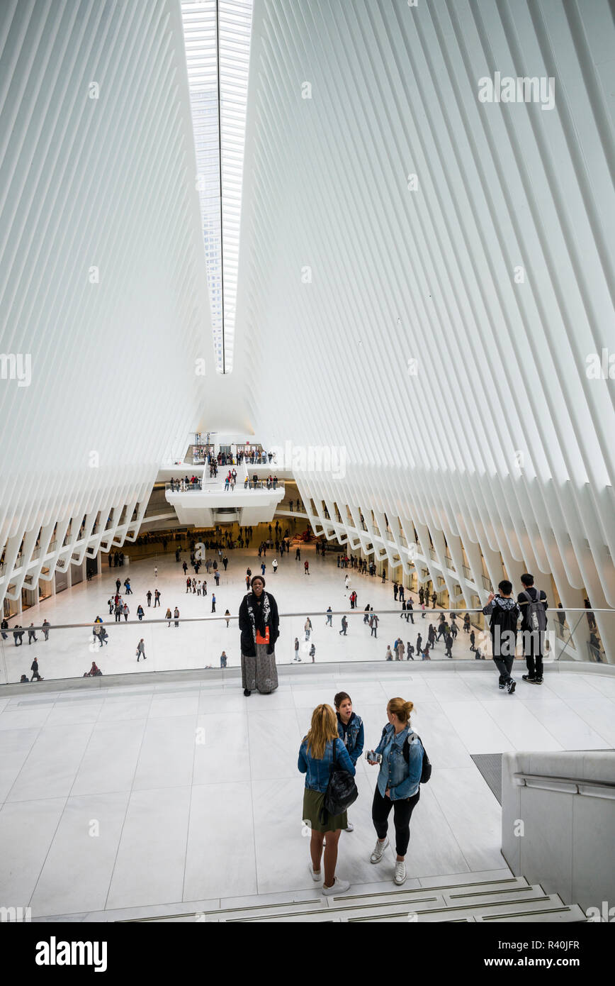USA, New York City, Lower Manhattan, Oculus, World Trade Center PATH ...