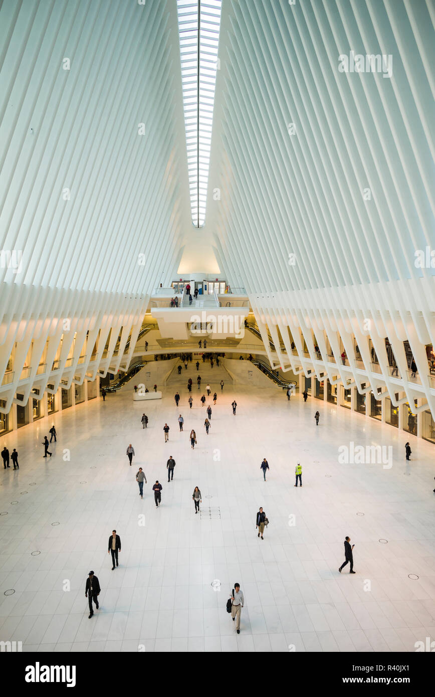 USA, New York City, Lower Manhattan, Oculus, World Trade Center PATH ...