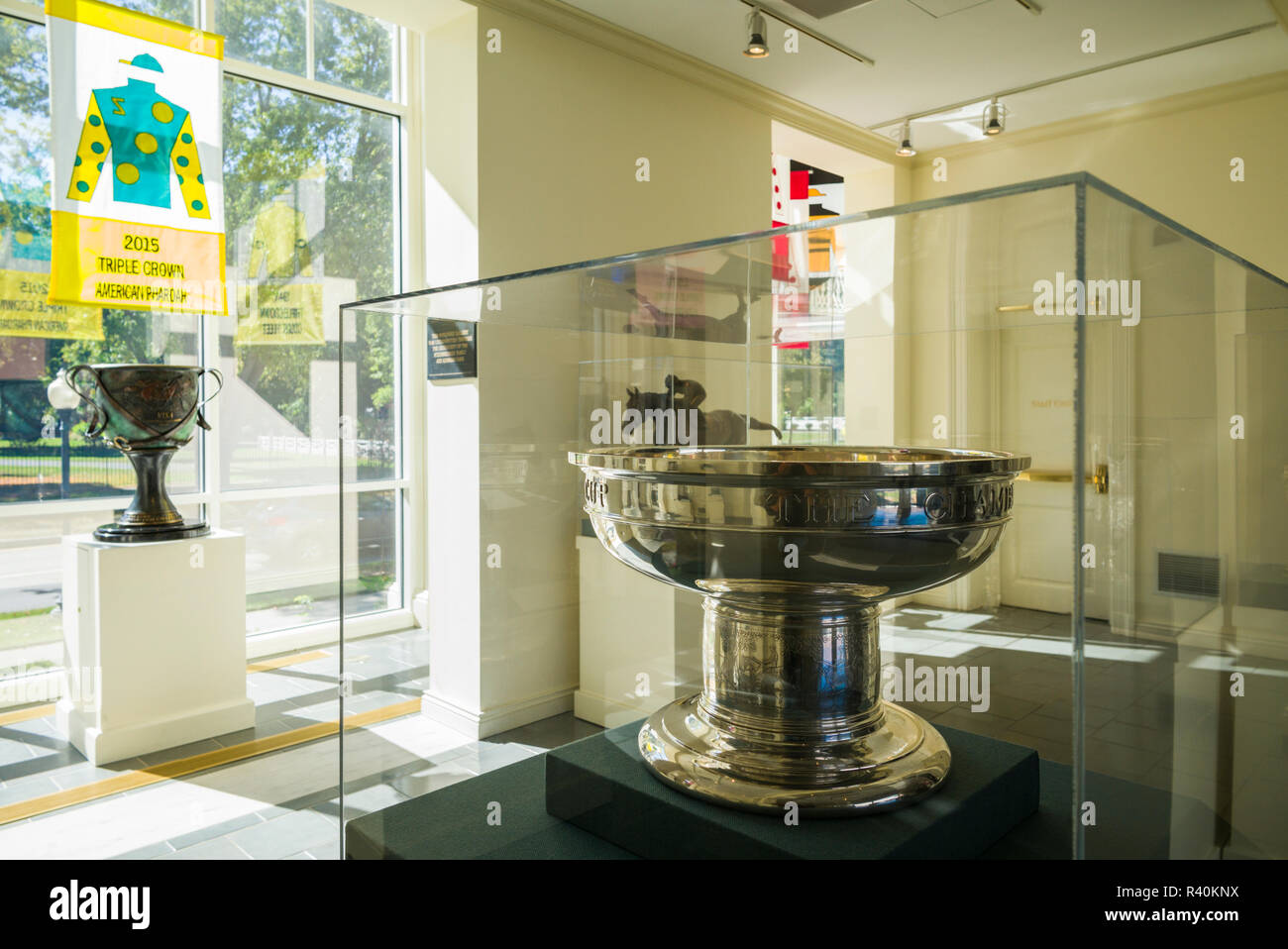 The memorial trophy hi-res stock photography and images - Alamy
