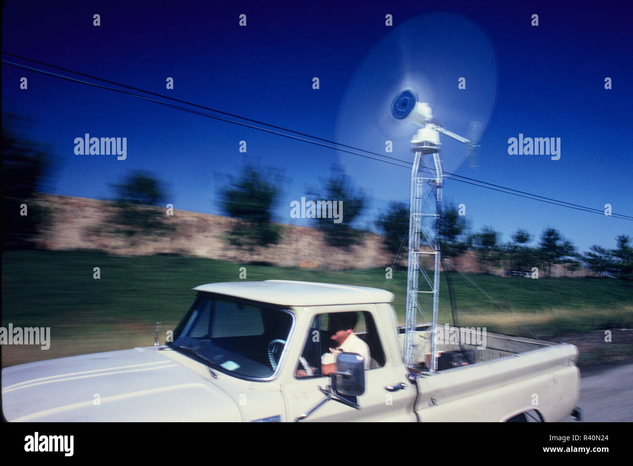 October 1979: An inventor uses his truck to calculate the strength of ...