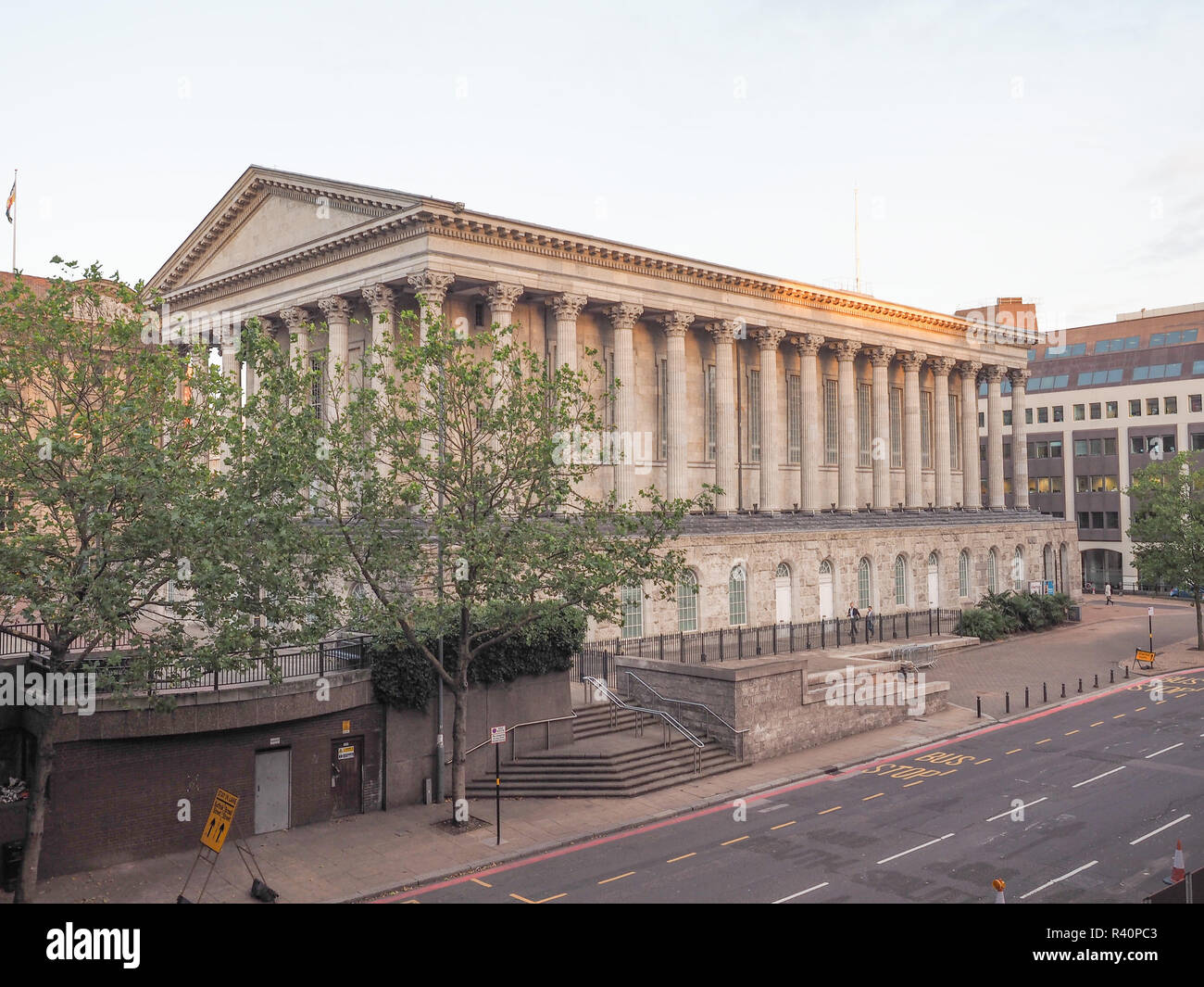 Birmingham town hall concert venue hi-res stock photography and images ...