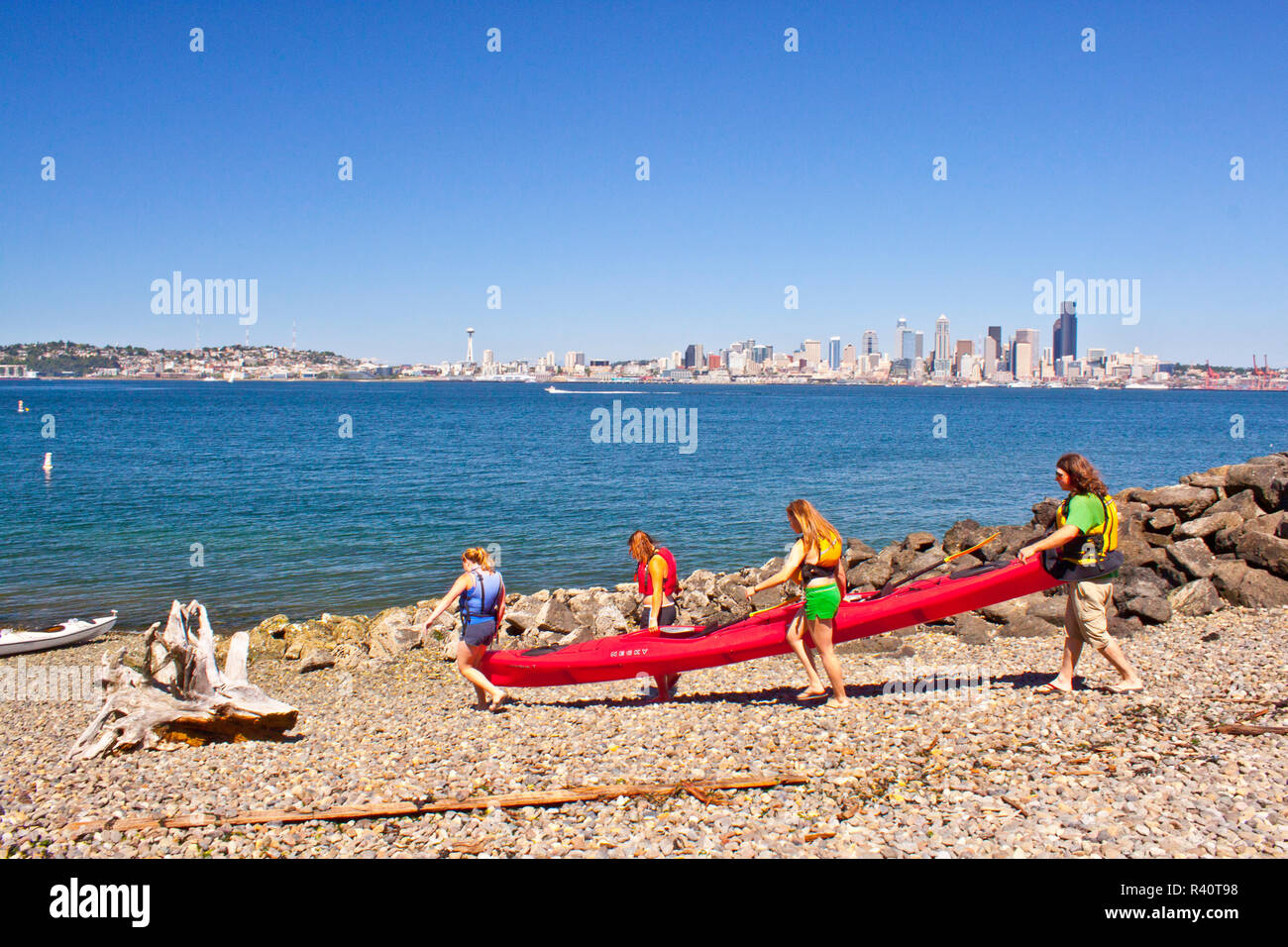 Seattle skyline from alki beach hi-res stock photography and images - Alamy