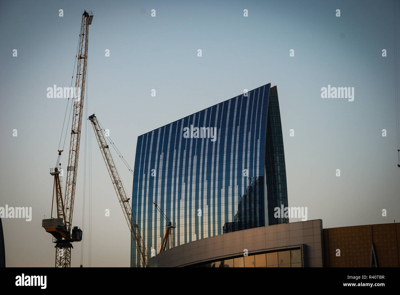 Traffic mirroring hi-res stock photography and images - Alamy