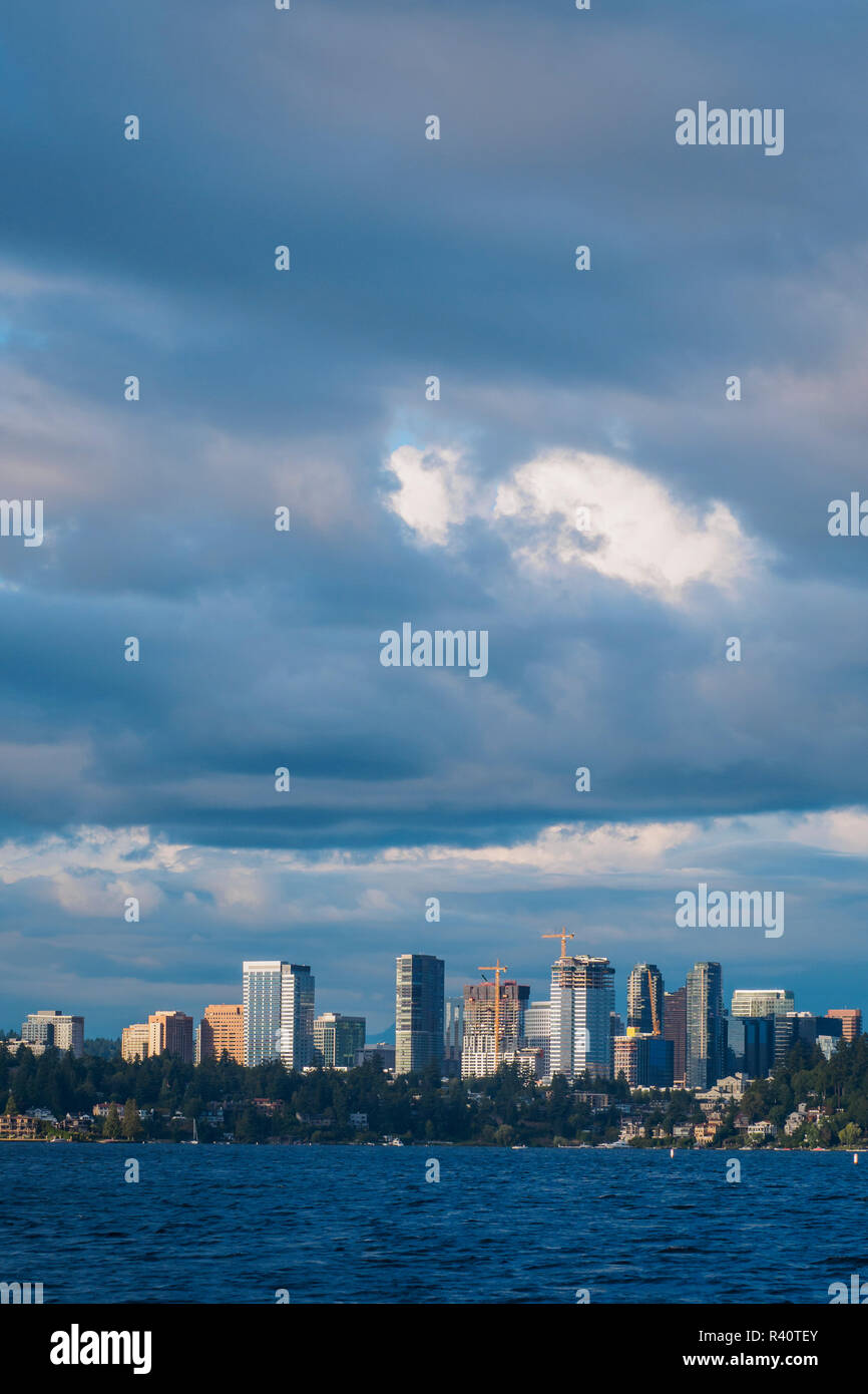Bellevue skyline hi-res stock photography and images - Alamy