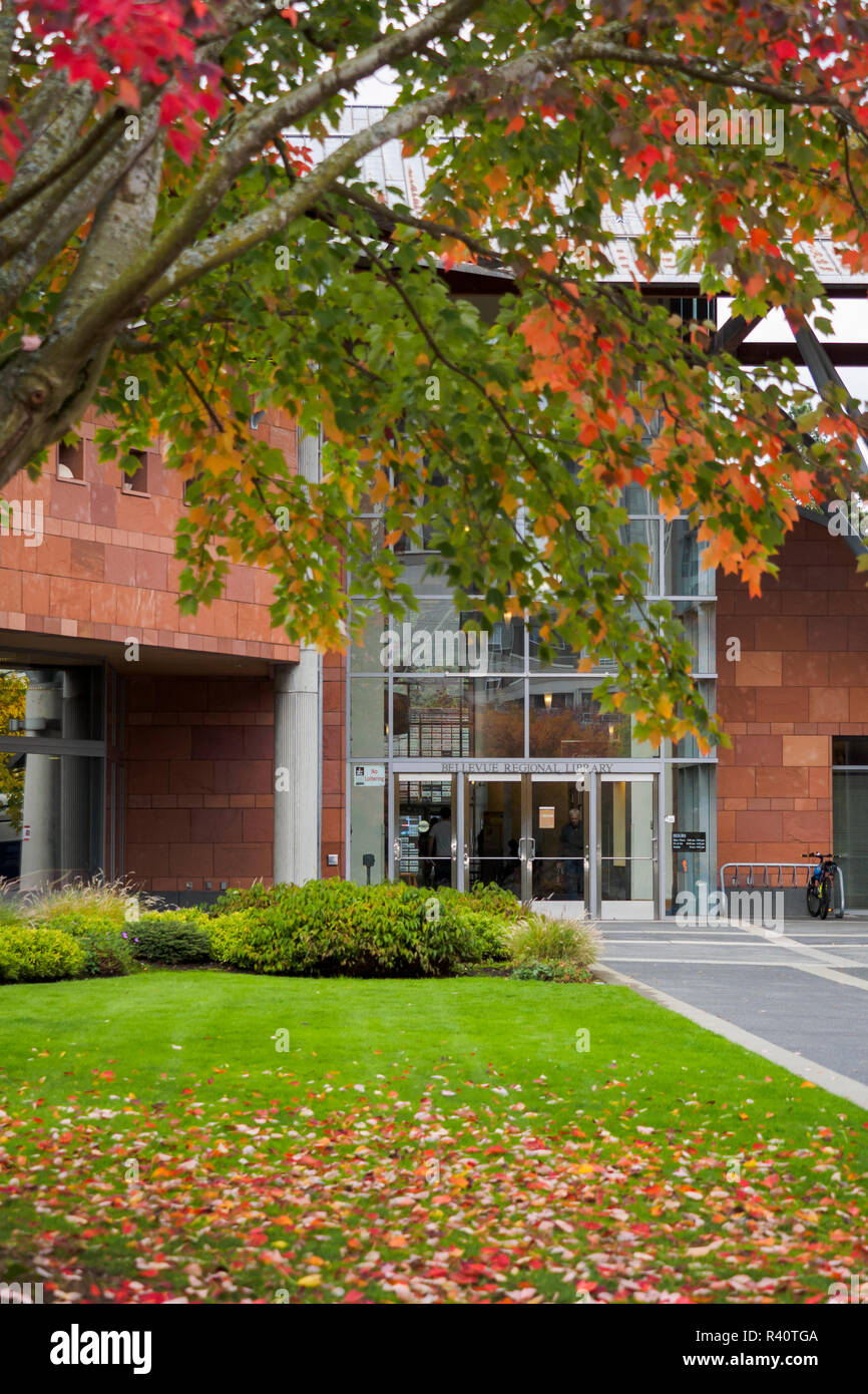 USA, Washington State, Bellevue . Bellevue Regional Library. (Editorial ...
