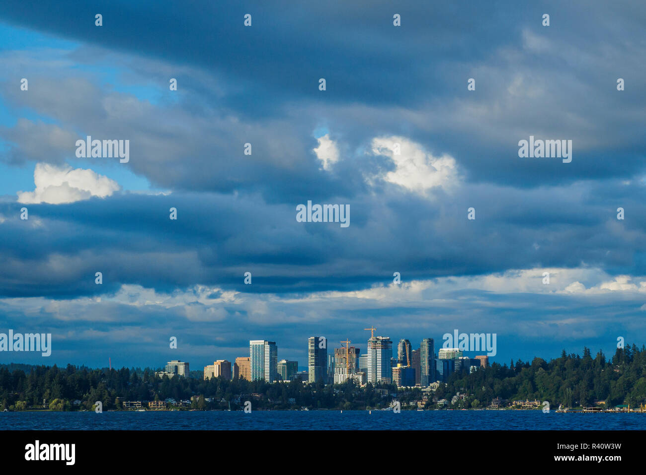 Bellevue skyline hi-res stock photography and images - Alamy