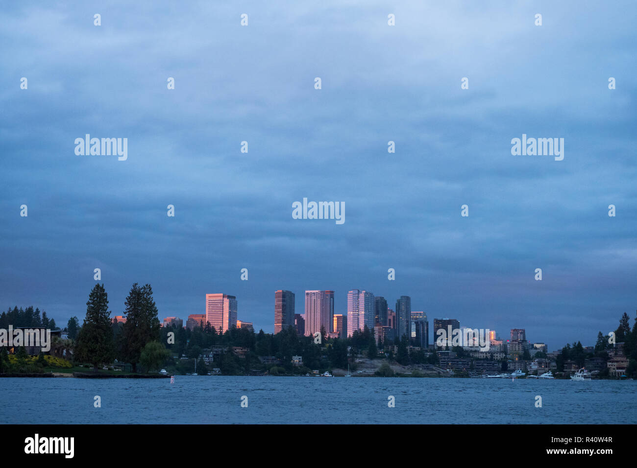 Bellevue skyline hi-res stock photography and images - Alamy