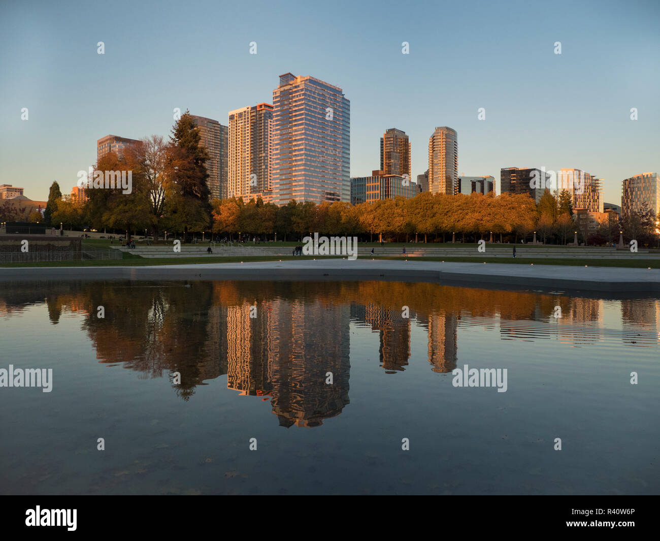 Bellevue washington downtown park hi-res stock photography and images ...