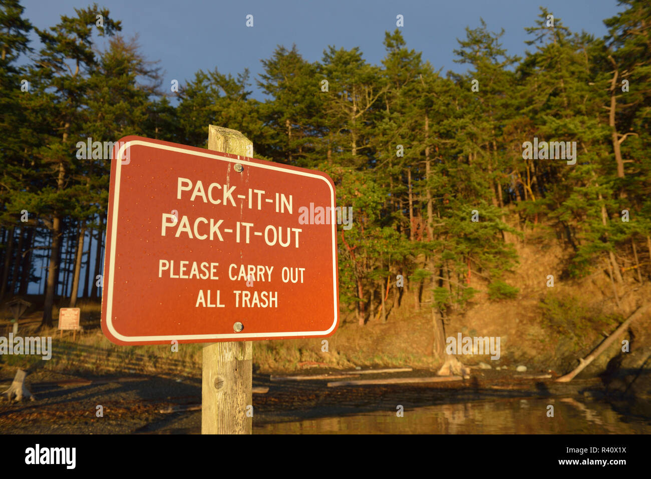 USA, Washington State. San Juan Islands, James Island. Pack-It-In Pack ...
