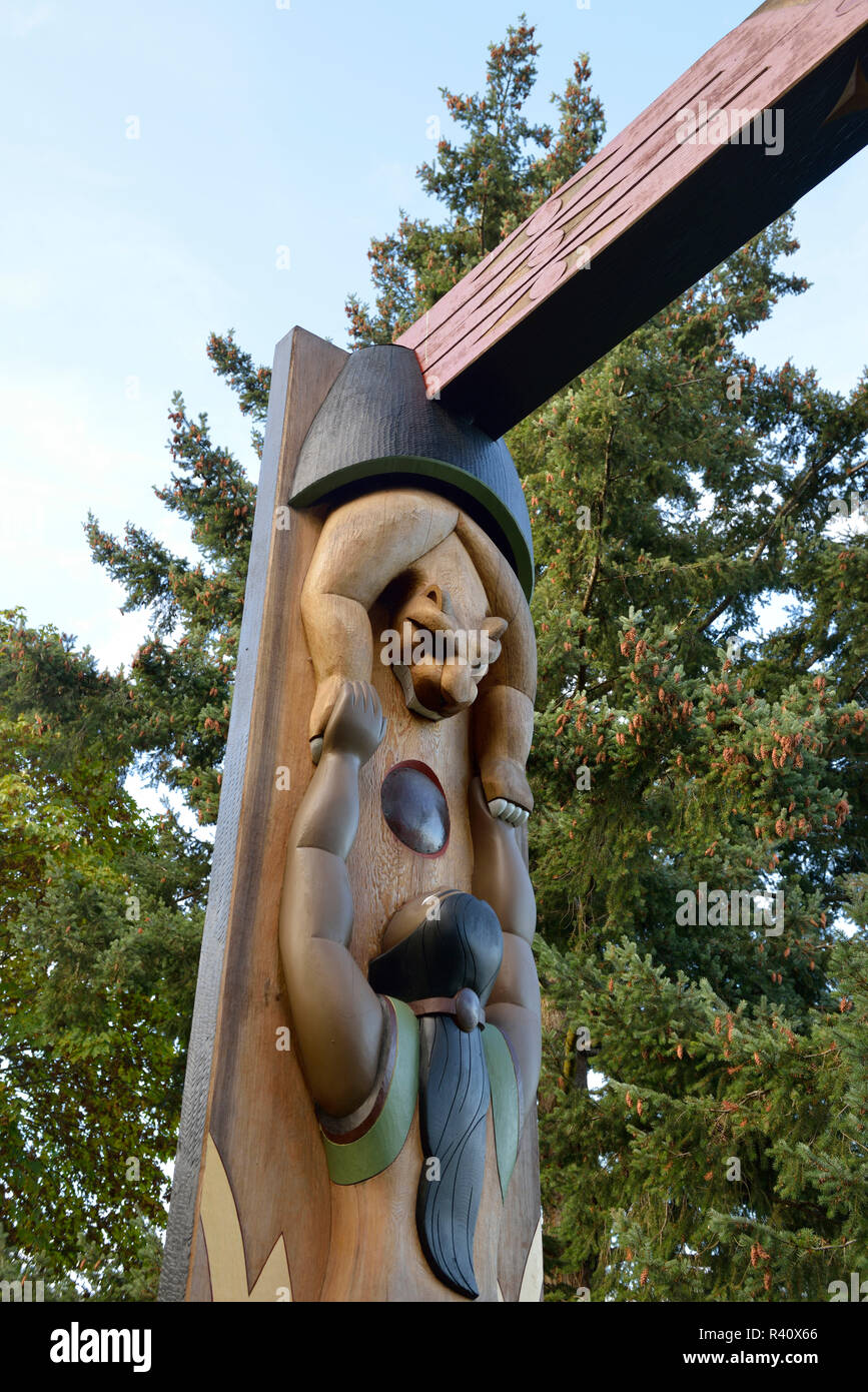 Coast salish hi-res stock photography and images - Alamy