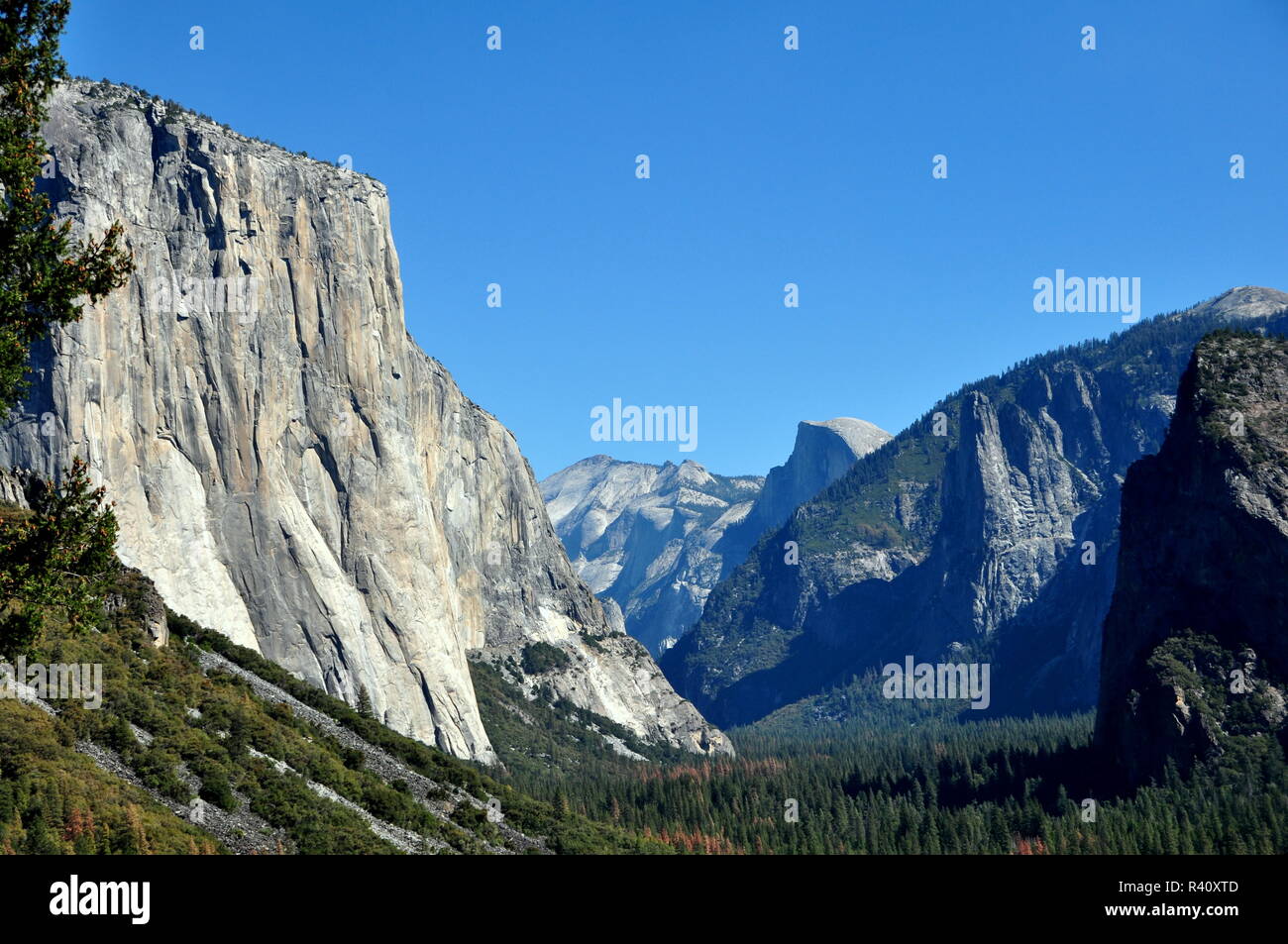 Indian village of ahwahnee yosemite hi-res stock photography and images ...