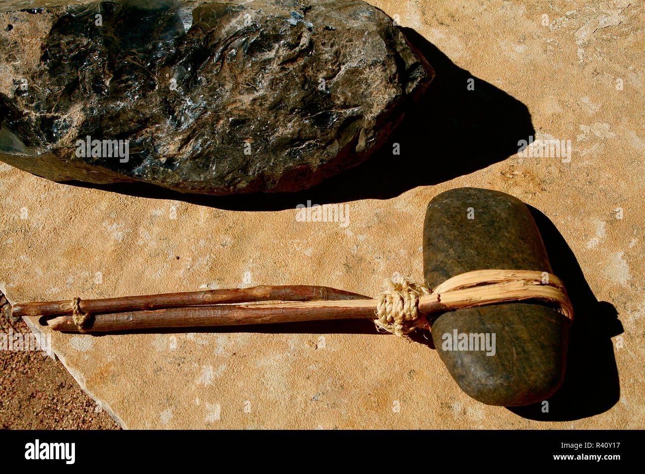 America ancient obsidian tool hi-res stock photography and images - Alamy