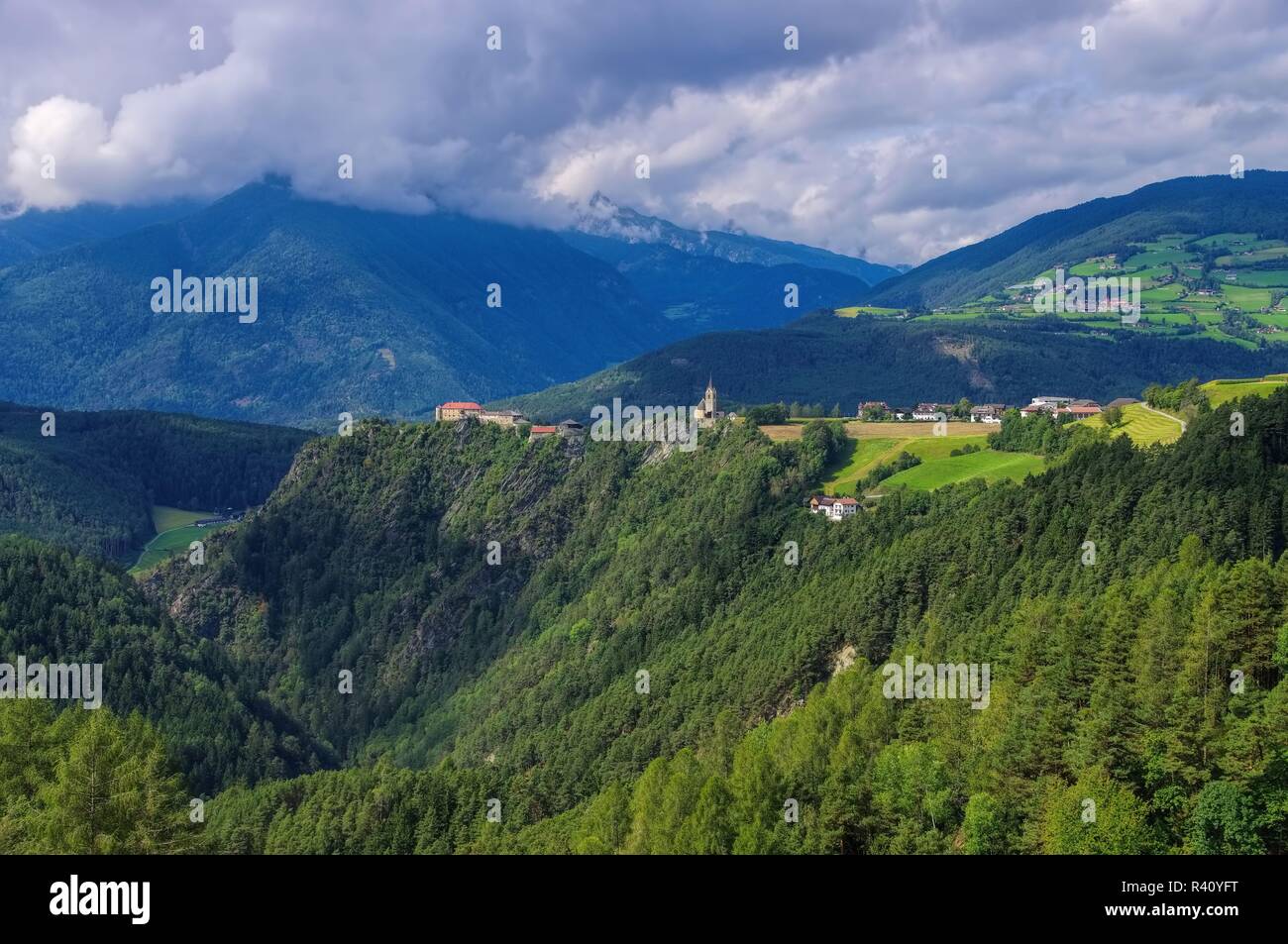 rodenegg castle - rodenegg castle 01 Stock Photo - Alamy