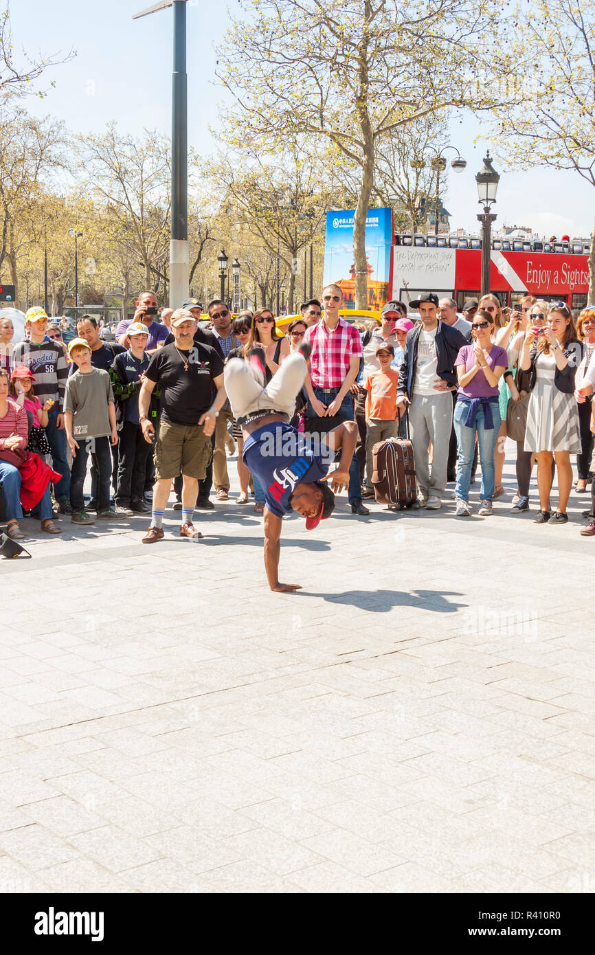 Streetdance paris hi-res stock photography and images - Alamy