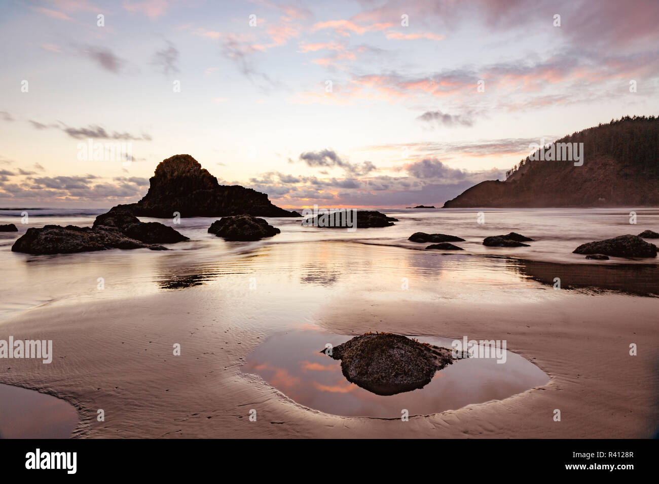 Beach and sea stacks at sunset, Indian Beach, Ecola State Park, Oregon ...