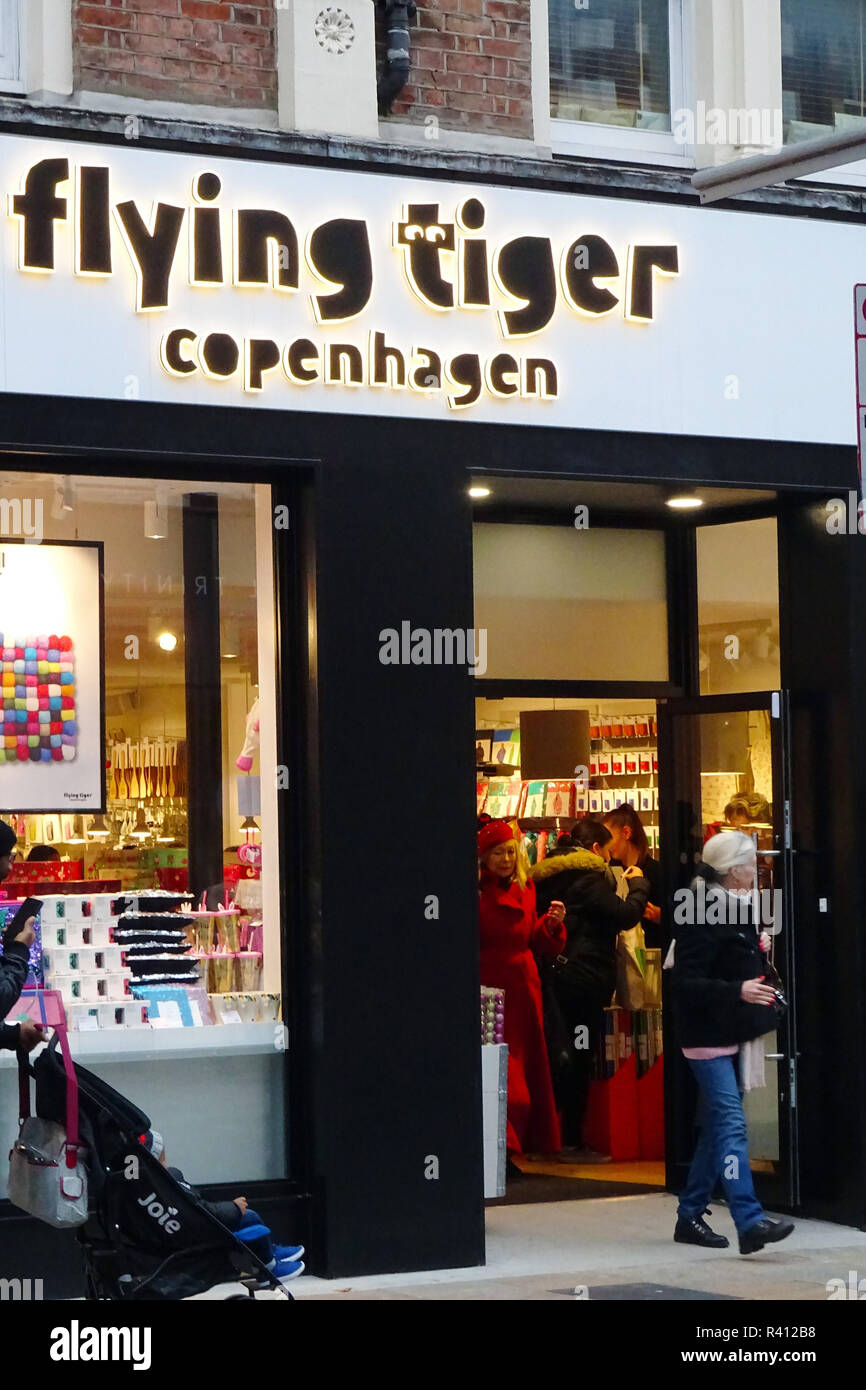 Flying junction hi-res stock photography and images - Alamy