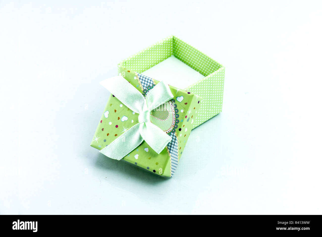 gift box isolated on white background Stock Photo - Alamy