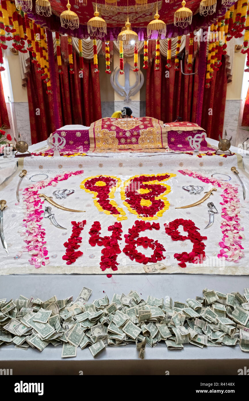 Guru nanak gurdwara hi-res stock photography and images - Alamy